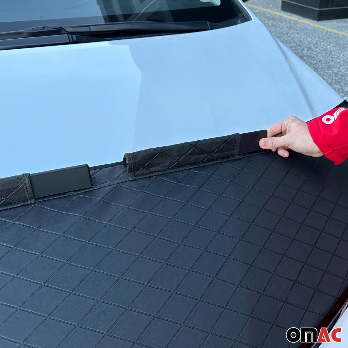 BMW 4 Series Bonnet Bra - Front - Omac USA - Half Vinyl - Black Diamond ...