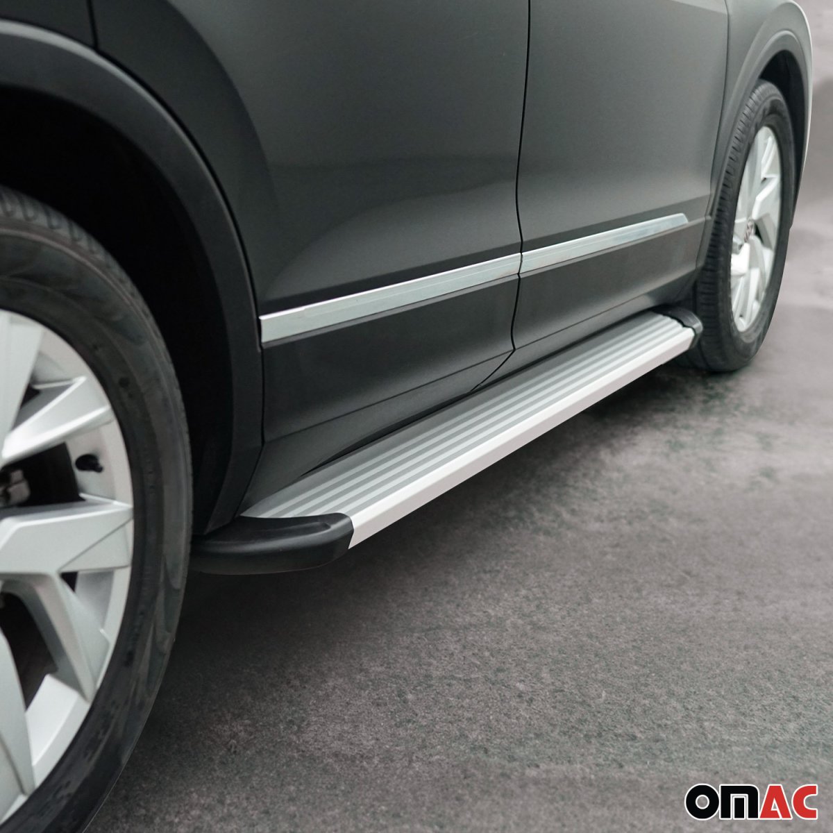 Land Rover Range Rover Evoque Side Steps - Omac USA - OPA Aluminium ...