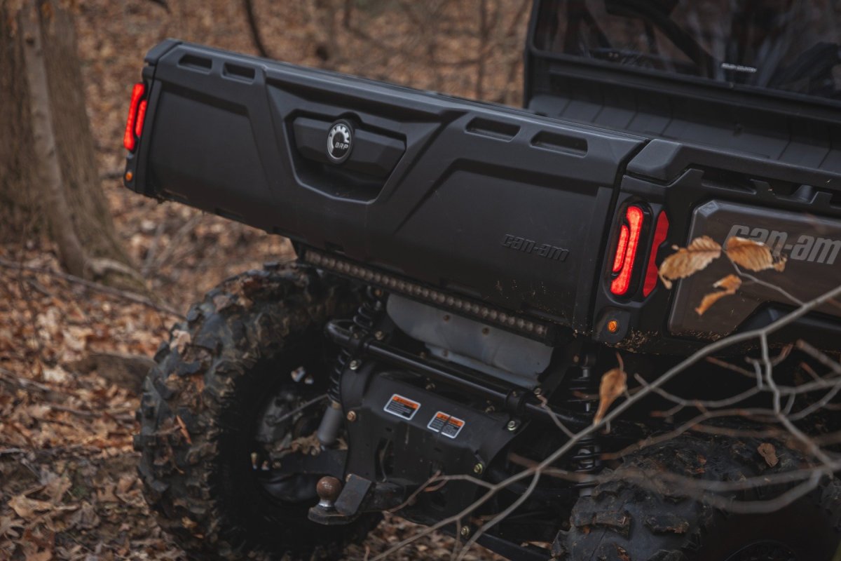 Can-Am Defender MAX HD10 X mr with Doors Tail Light Kit - Rough Country ...