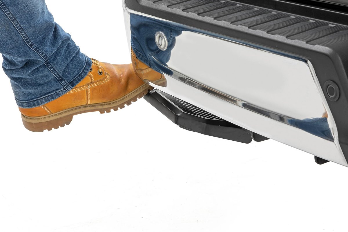 Ford F-150 Retractable Bed Step - Rough Country - Manual Pull - '15-'20 ...