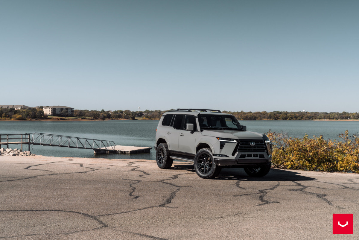 Lexus GX 550 Custom Wheels - HF6-4 by Vossen - Gloss Black, VOSSHF6-4GB6LUG