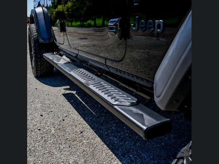 Jeep Gladiator Nerf Step Bars - Westin - R5 - Black - 2020+, 28-51325