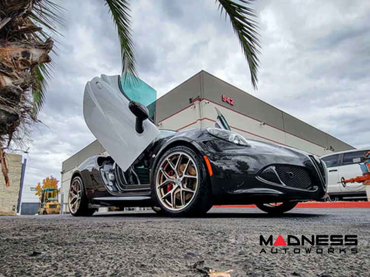 Alfa Romeo 4C Vertical Door Conversion Kit, VDCALFA4C13