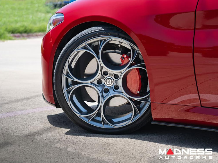 Alfa Romeo Giulia Coilover Kit - MADNESS by V-MAXX, 70 AR 04
