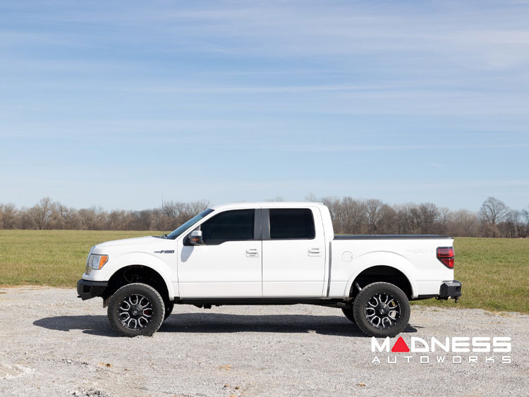 Ford F-150 Raptor Side Steps - Power Running Boards - Rough Country - E ...