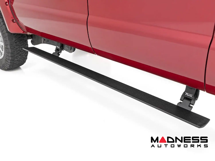 Ford Super Duty Side Steps - Power Running Board - Rough Country - Dual ...