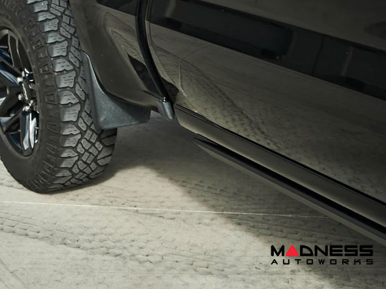 GMC Sierra Side Steps - E-Power Running Boards - Crew Cab - Body Armor ...
