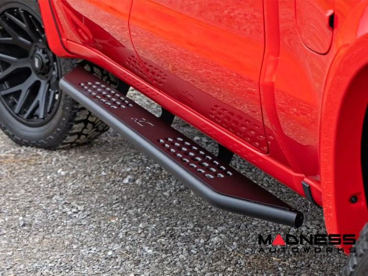 GMC Sierra Side Steps - OV2 - Crew Cab - 1500/2500HD 2019-2024, 14009
