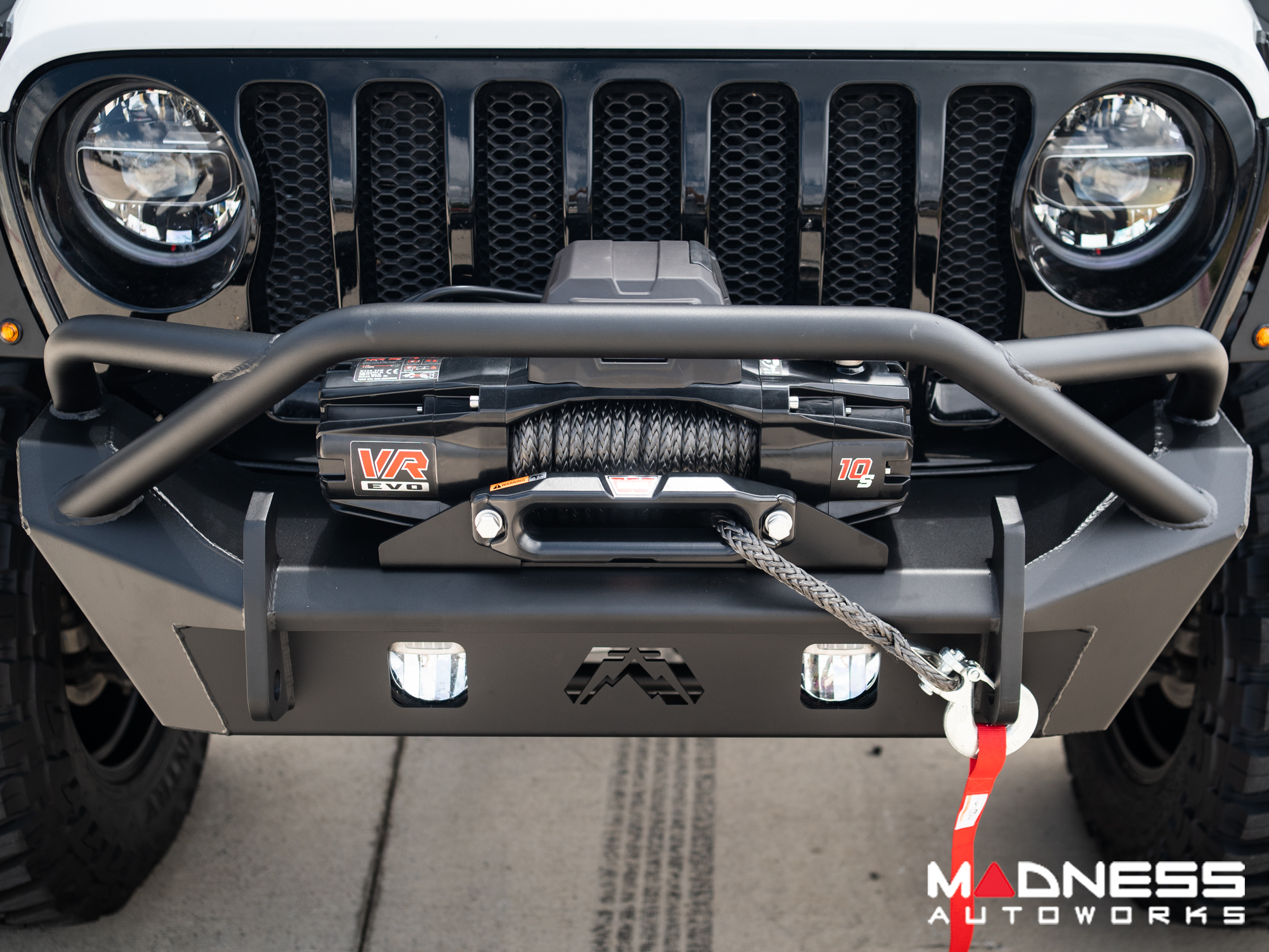 Jeep Wrangler JL Front Bumper - Fab Fours - Stubby - w/ Guard, JL18-B4752-1