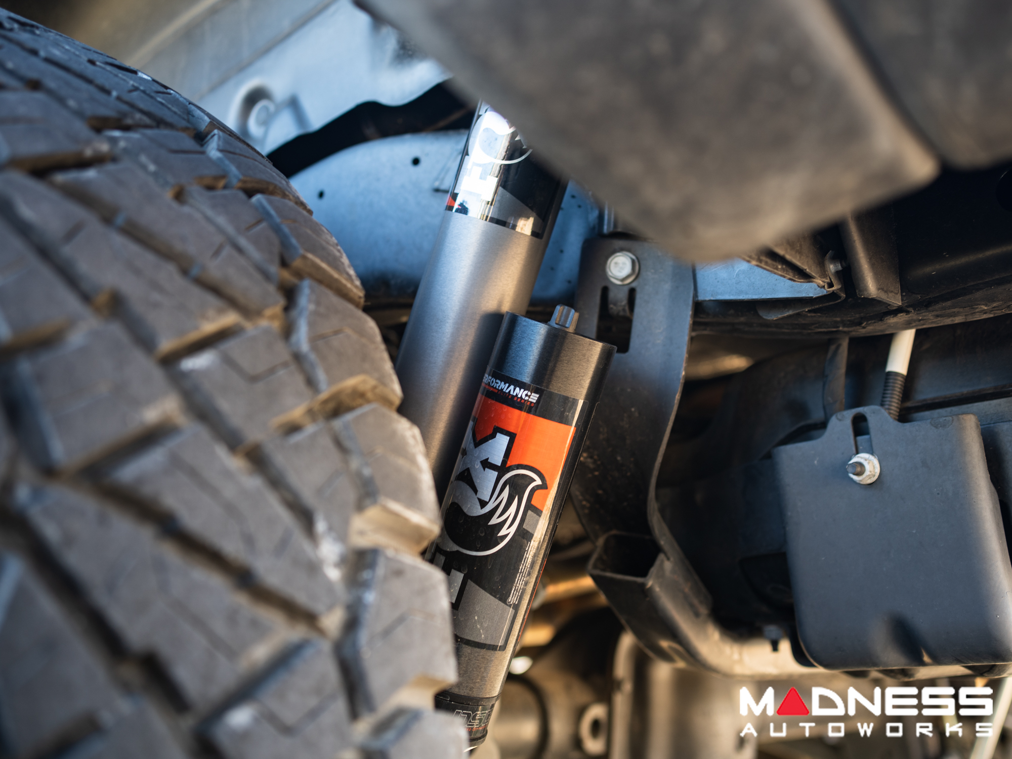 Jeep Wrangler JL Shock Absorber - Rear - Performance Elite - 2.5 - FOX ...